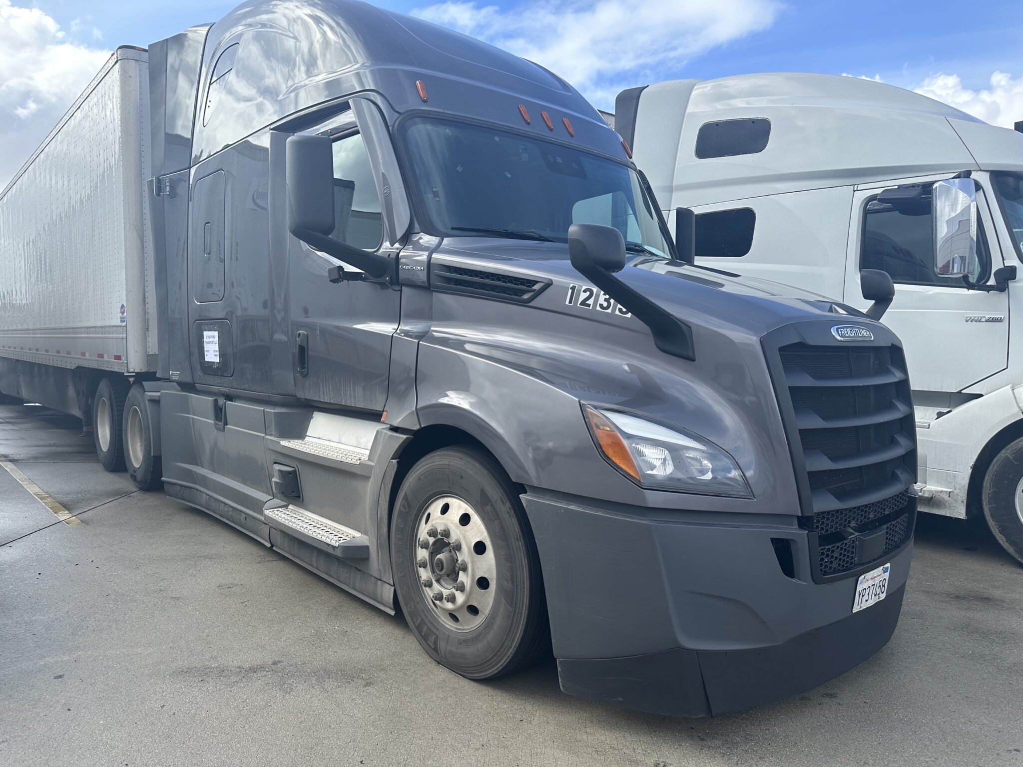 2022 Freightliner Cascadia VIN Verification - Quick VIN Verification